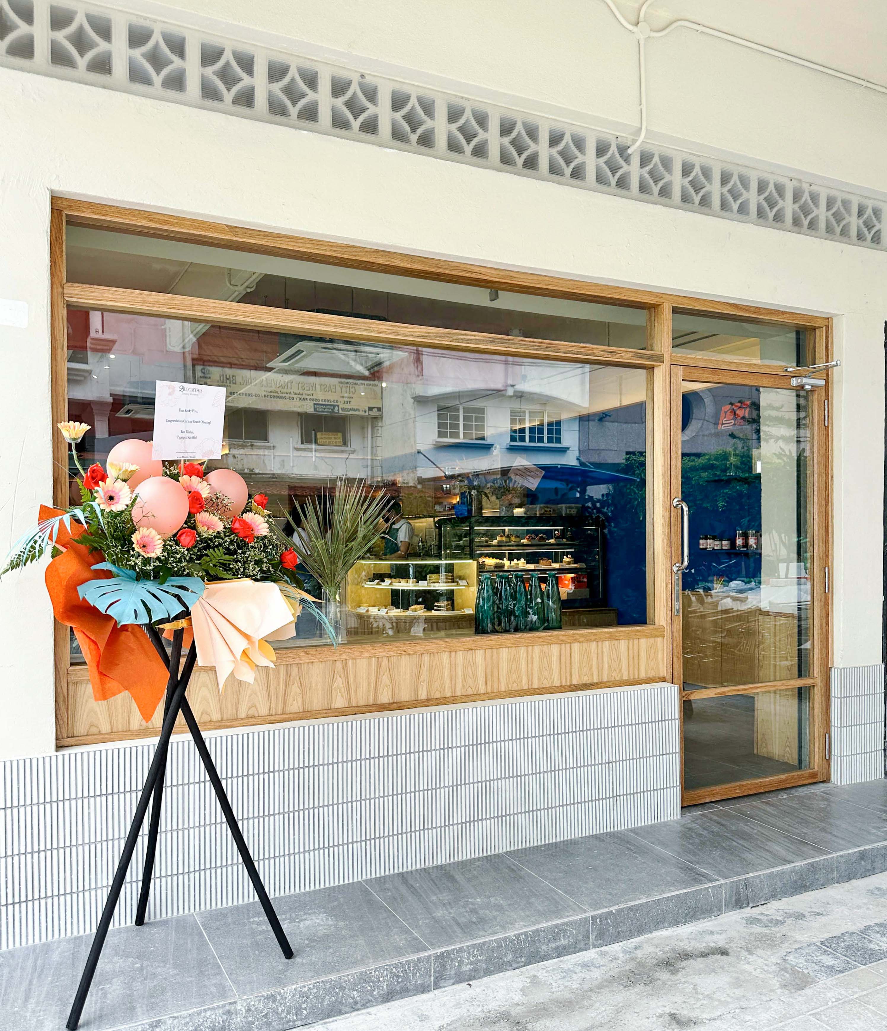 Kooky Plate, Chow Kit ~ Ex-Cook